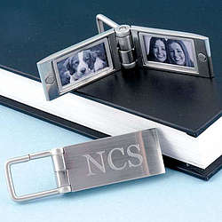 Personalized Locket Keychain - FindGift.com